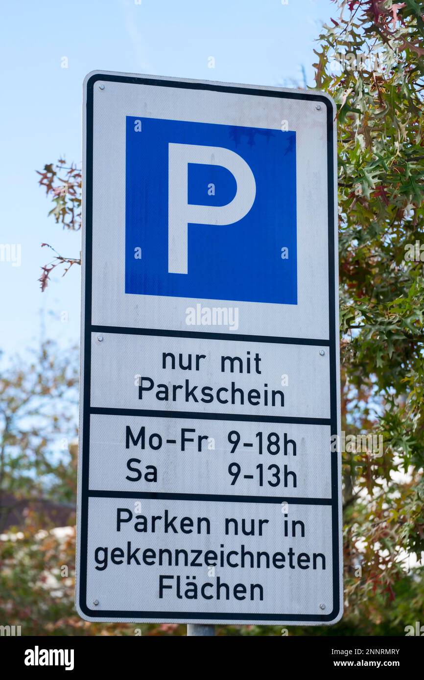 Parking ticket machine sign Stock Photo - Alamy