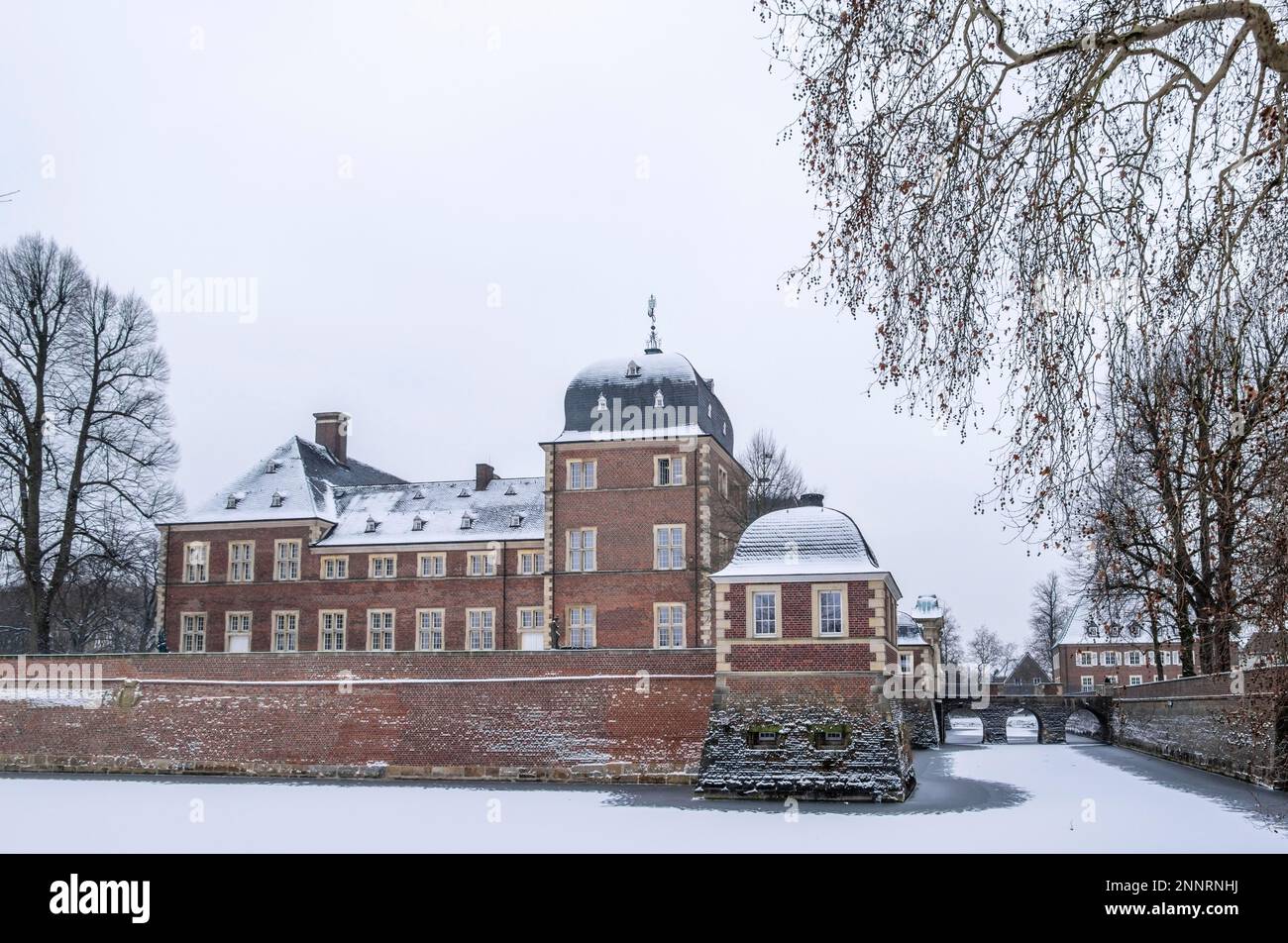 Baroque and moated castle Ahaus, today seat of the Technical Academy ...