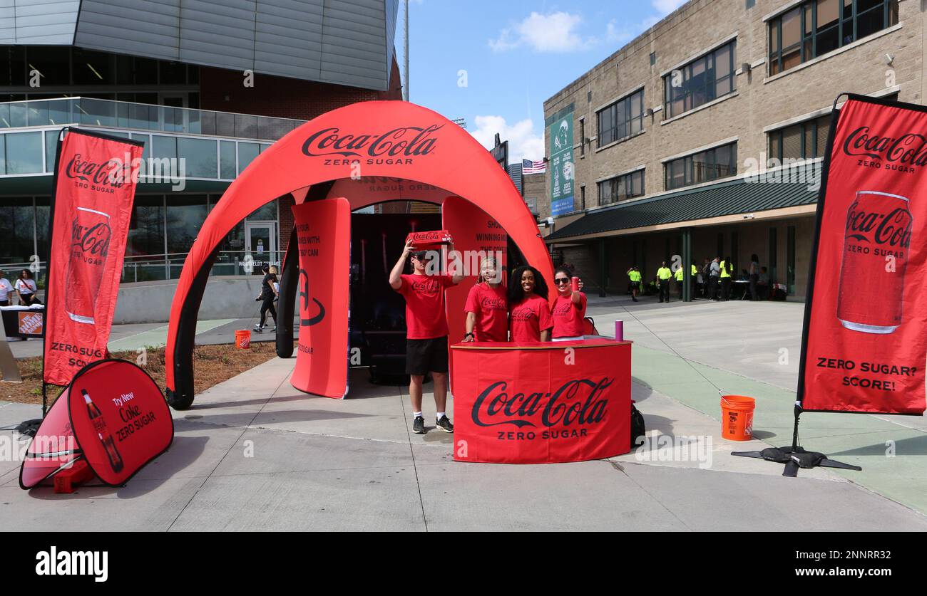 Coca cola legacy hi-res stock photography and images - Alamy