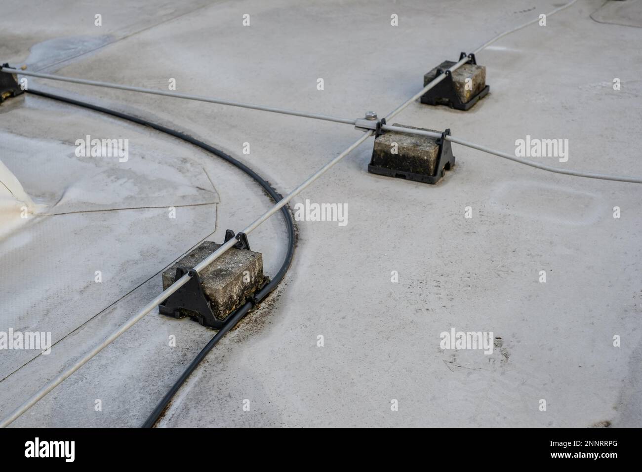 Proximities between electrical system and lightning protection system ...