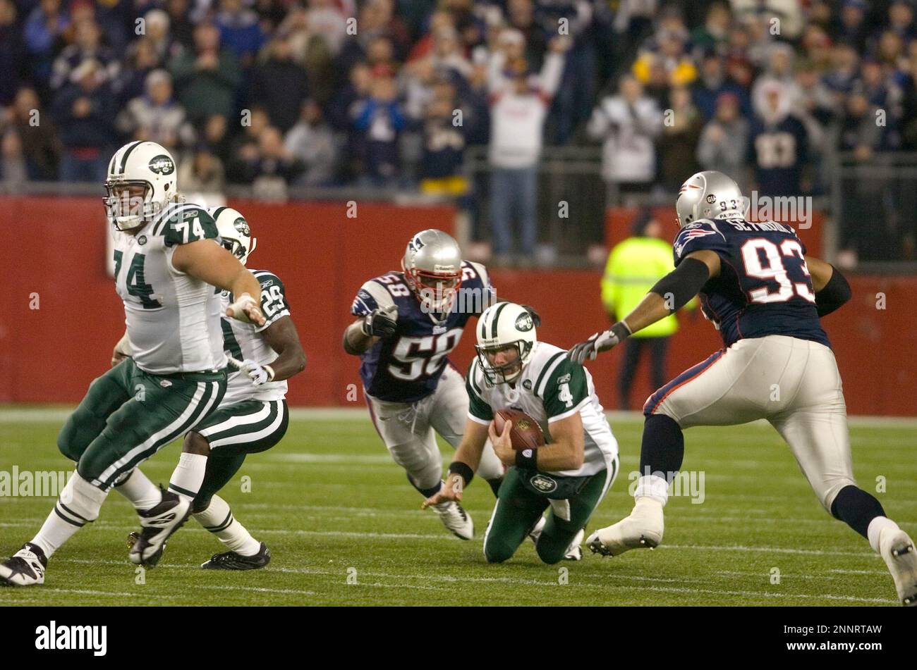 13 November 2008. Patriot Linebacker Pierre Woods (58) and Defensive ...