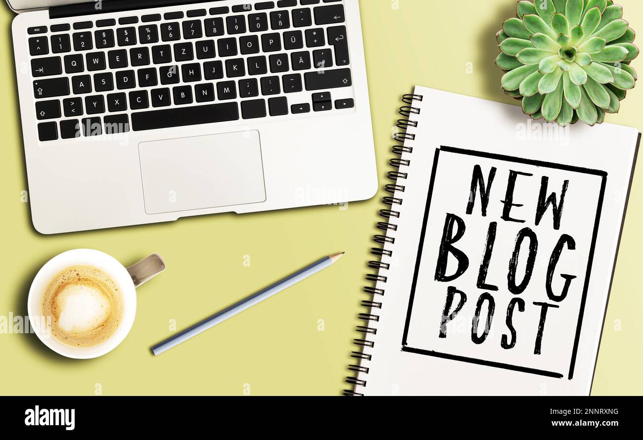 Social media post laptop hi-res stock photography and images - Alamy