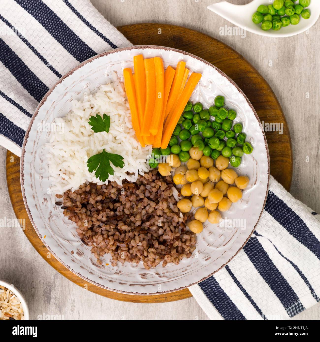 Box porridge hi-res stock photography and images - Alamy