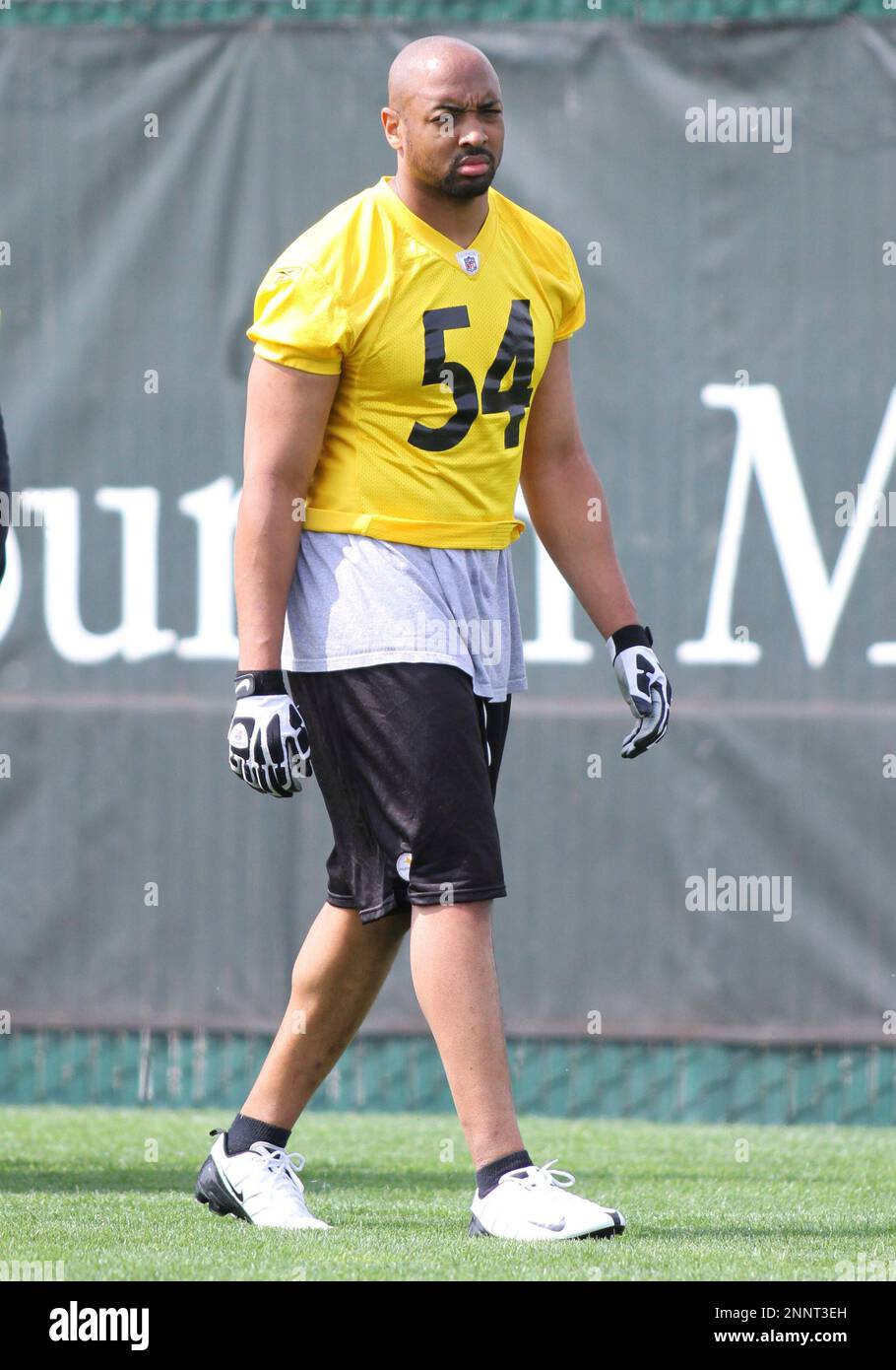 May 01 2010: Steelers veteran LB Andre Frazier (54) during drills at ...