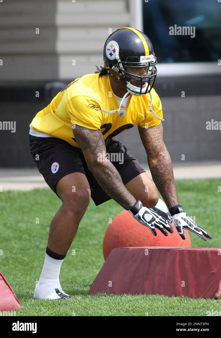 May 01 2010: Steelers rookie LB Thaddeus Gibson (90) during drills at ...