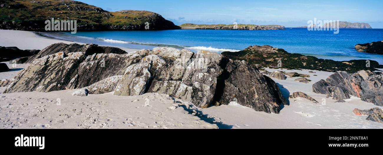 Remote beach hi-res stock photography and images - Alamy