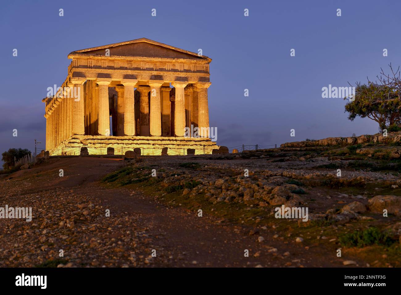 Temple of Concordia (Tempio della Concordia). Valle dei Templi (Valley ...