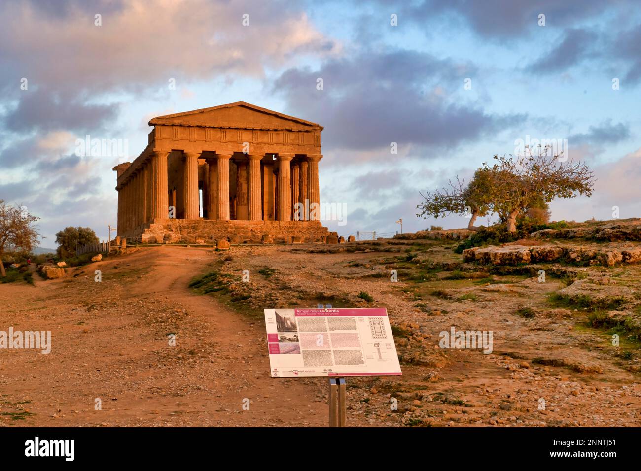 Temple of Concordia (Tempio della Concordia). Valle dei Templi (Valley ...
