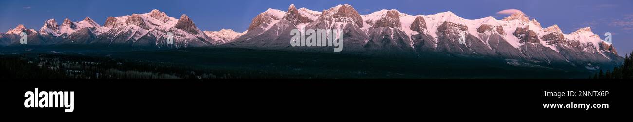 Rundle mountain ridge hi-res stock photography and images - Alamy
