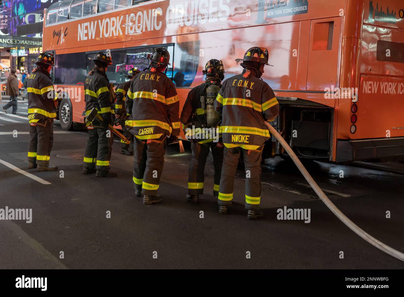 Accidents and disasters tank truck hi-res stock photography and images ...