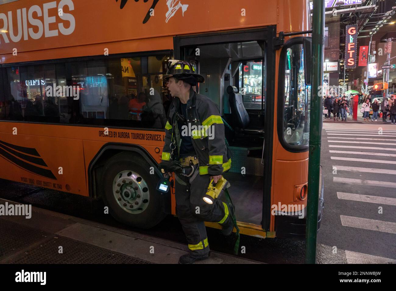 NEW YORK, NEW YORK - FEBRUARY 24, 2023: F.D.N.Y. Firefighters on the ...
