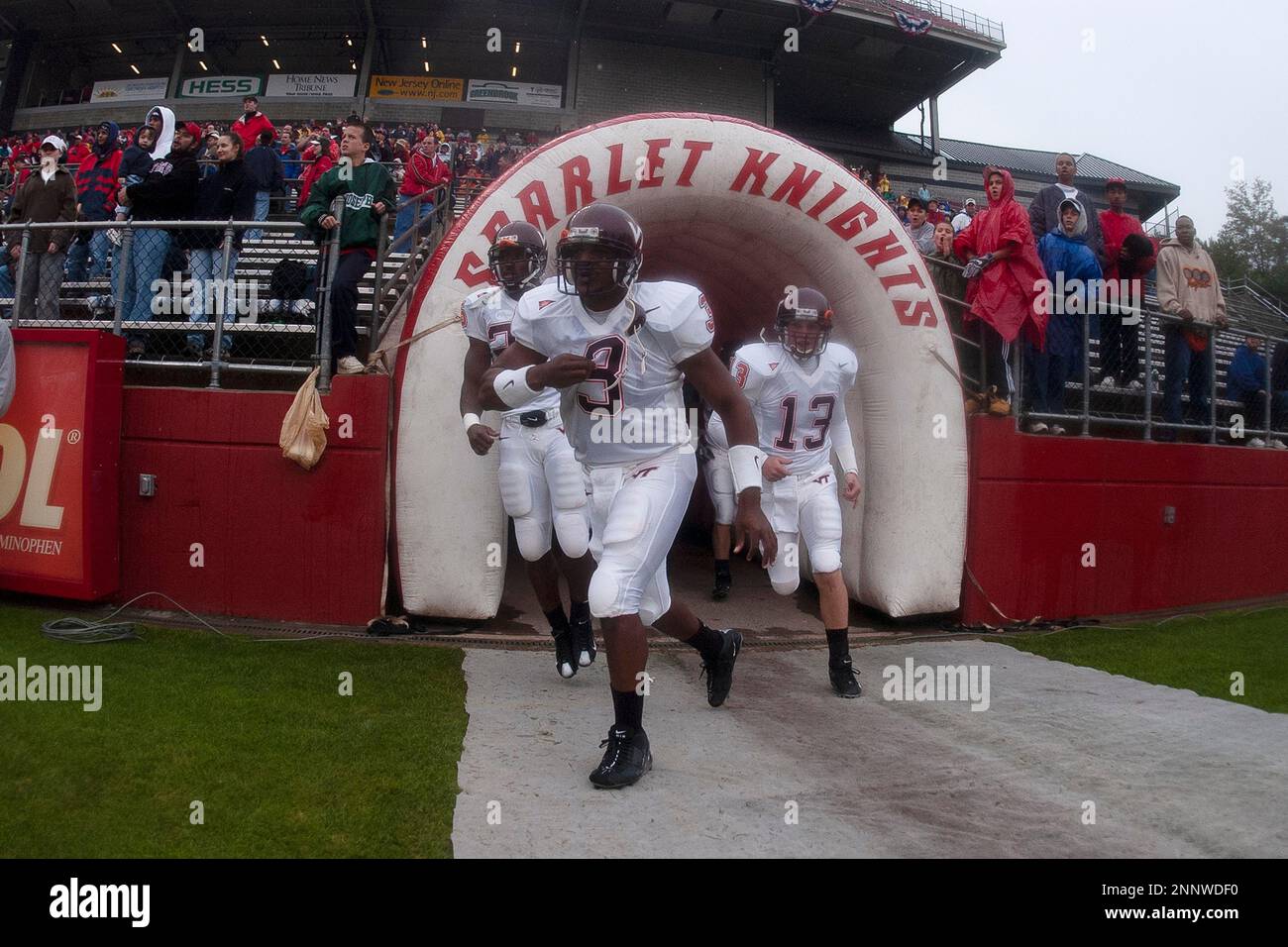 Virginia Tech Hokeys quarterback Bryan Randall (3) during an NCAA ...