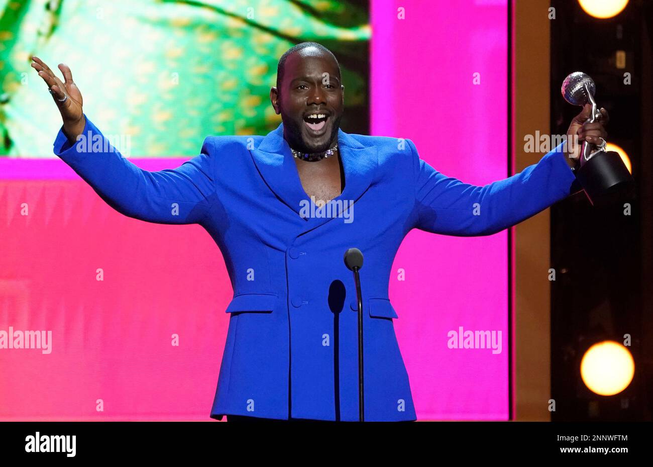 Nicco Annan accepts the award for outstanding actor in a drama series ...