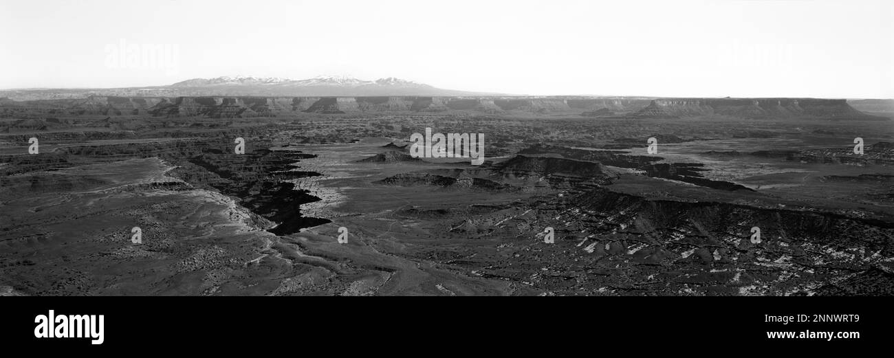 Urban canyon Black and White Stock Photos & Images - Alamy