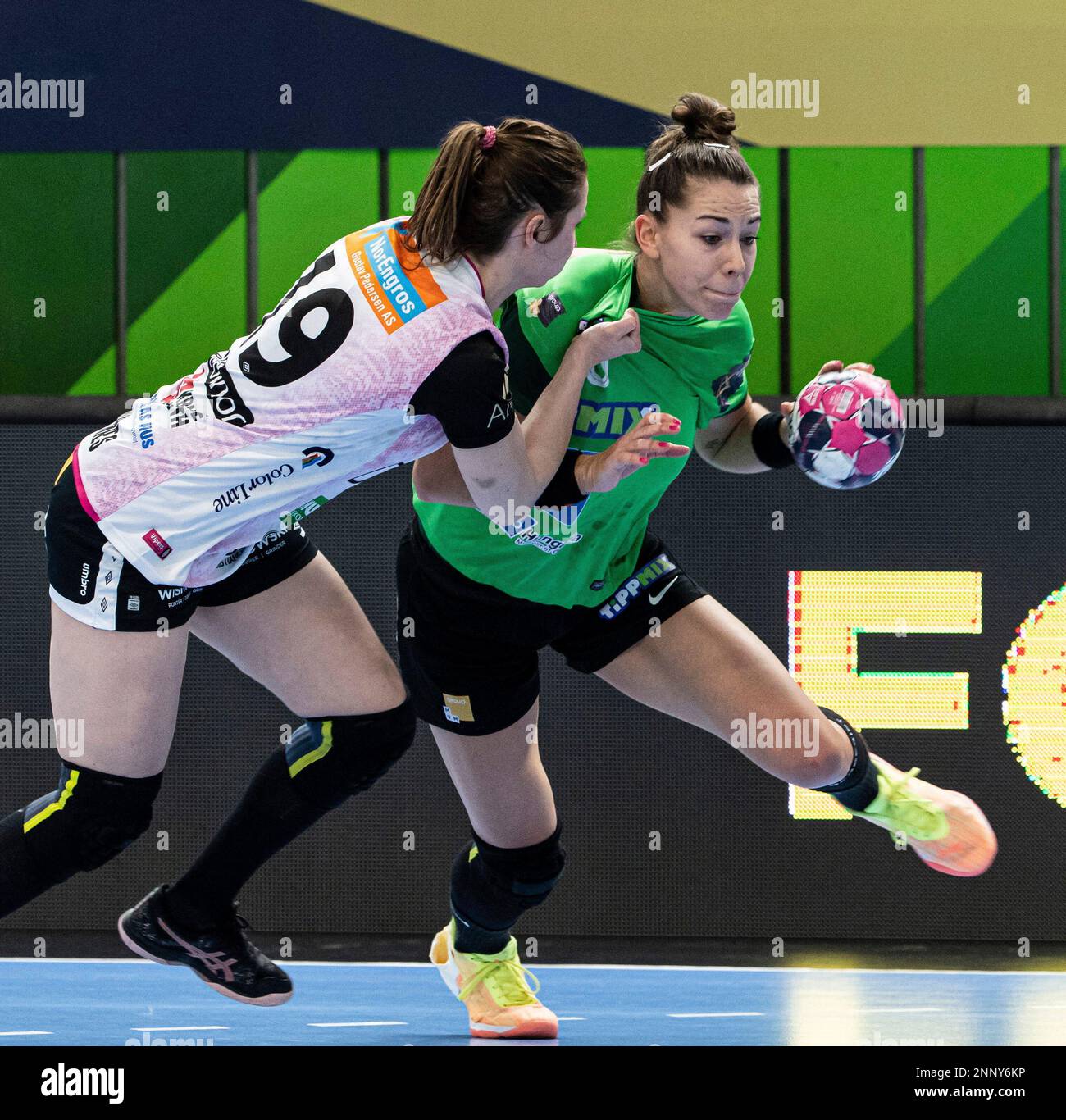 June Andenaes, left, of Vipers Kristiansand challenges Emily Boelk of ...