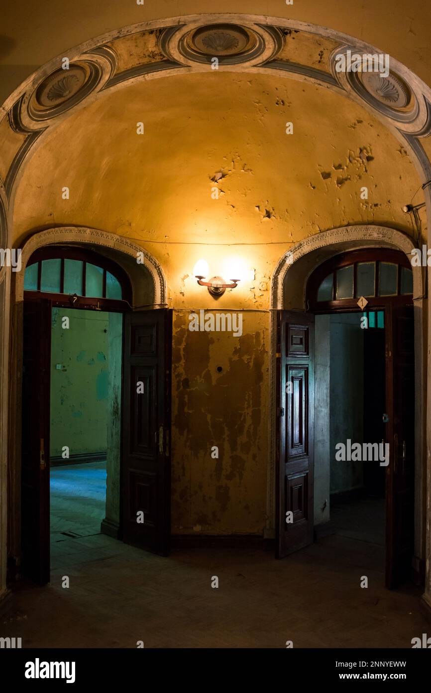 Arched vaults in interior hi-res stock photography and images - Alamy