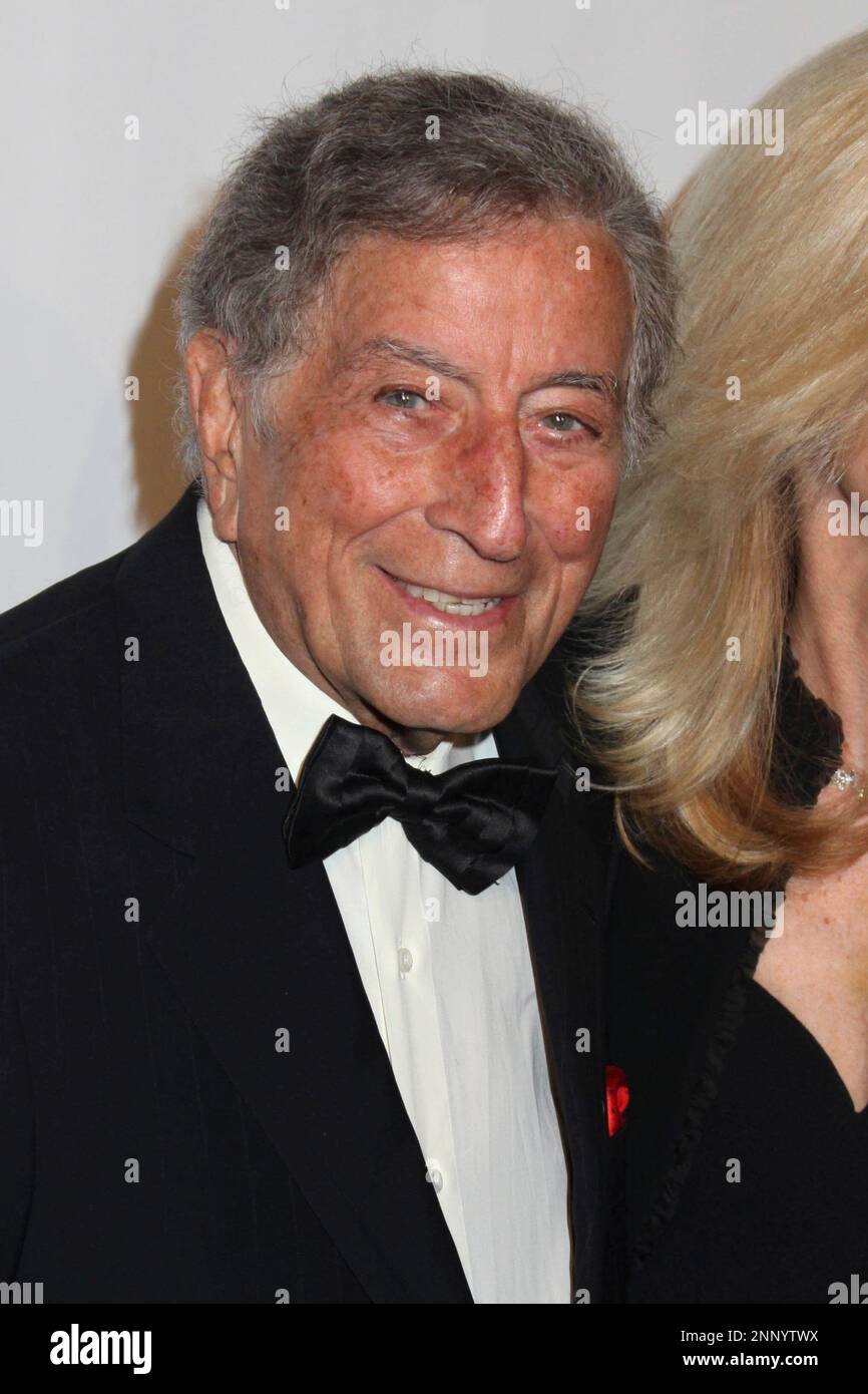 FEBRUARY 1st 2021: Tony Bennett reveals he was diagnosed with Alzheimer's Disease in 2016 ...
