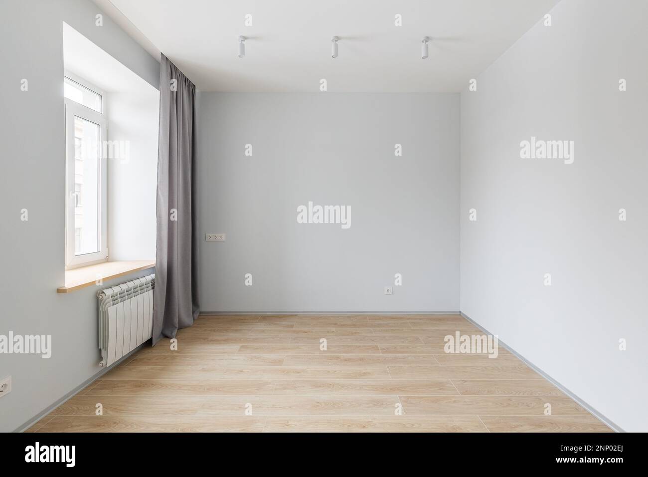 Empty gray room ready for people to move in Stock Photo - Alamy