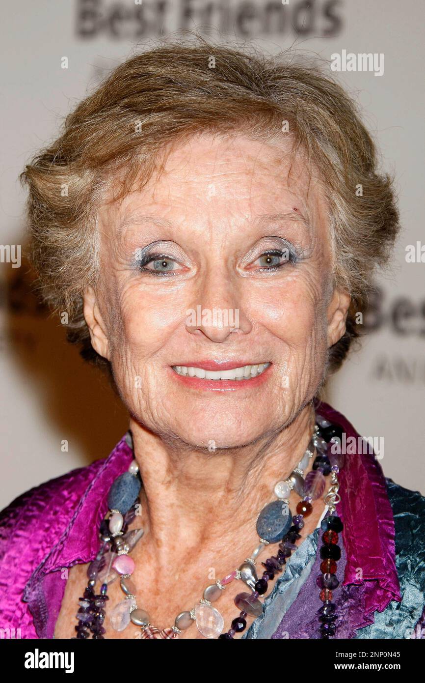 Photo by: NPX/STAR MAX/IPx 2021 1/27/21 Cloris Leachman has passed away ...