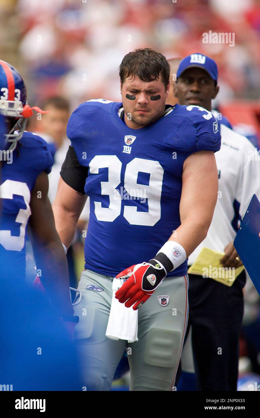 27 SEPTEMBER 2009: New York Giants FB Madison Hedgecock (39) during the ...