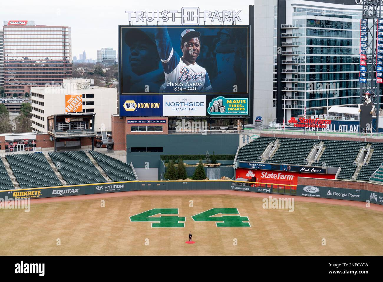 Henry Frantz plays the bagpipes during "A Celebration of Henry Louis ...