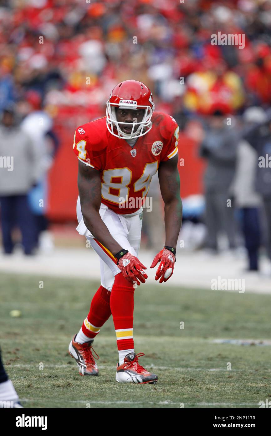 26 December 2010: Chiefs wide receiver Chris Chambers awaits the snap ...