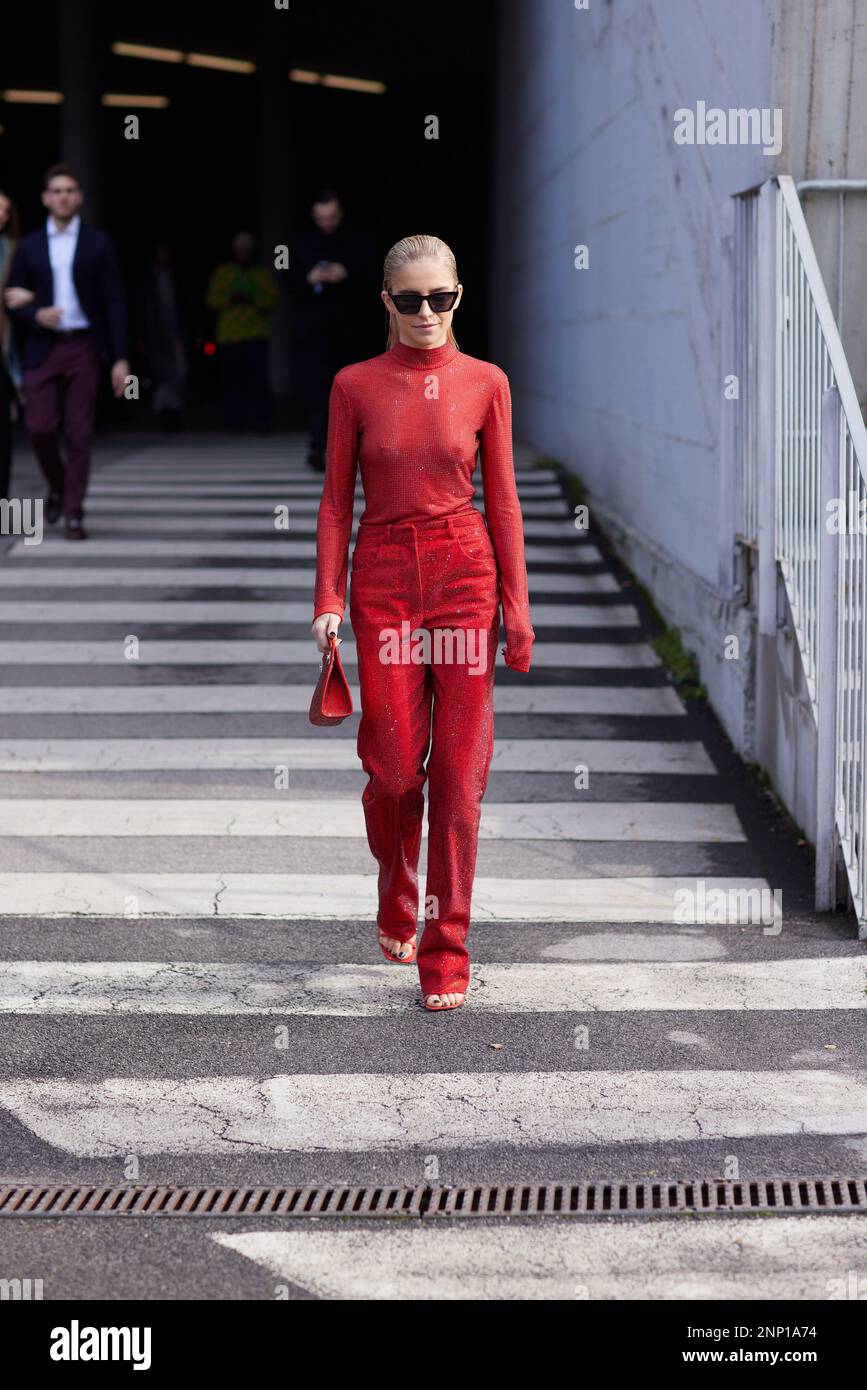 Woman fall winter 2023 2024 hi-res stock photography and images - Alamy