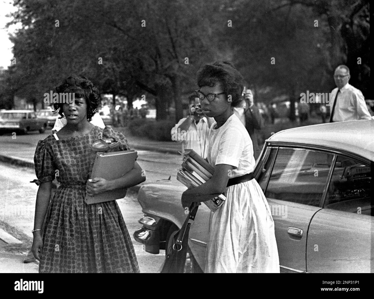 Josephine Powell, left, and Patricia Marcus, head to class at West End ...