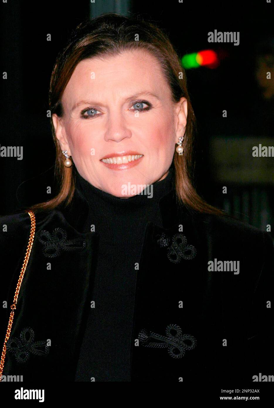 DECEMBER 12th 2020: Broadway actress and dancer Ann Reinking has died ...