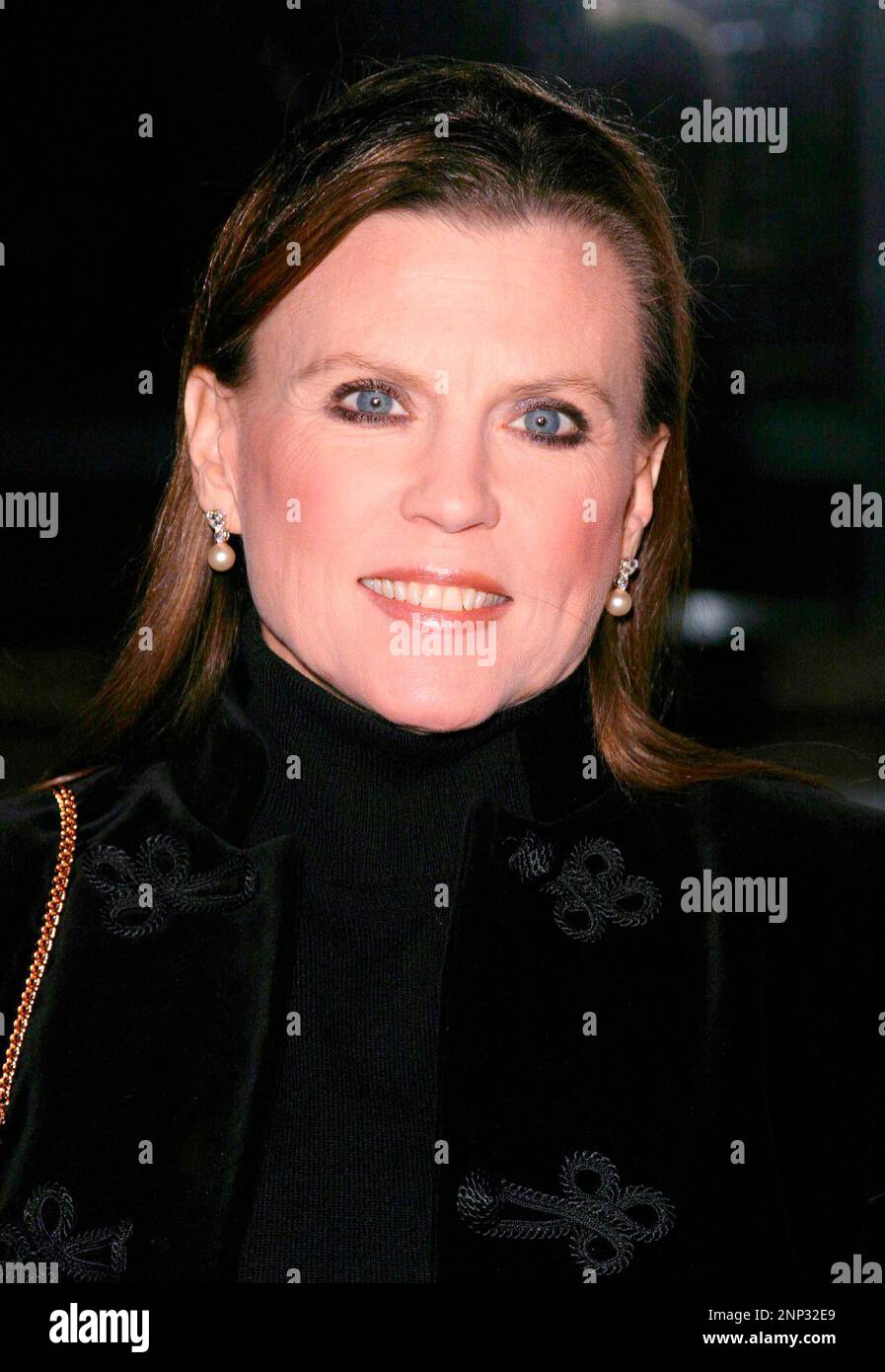 DECEMBER 12th 2020: Broadway actress and dancer Ann Reinking has died ...