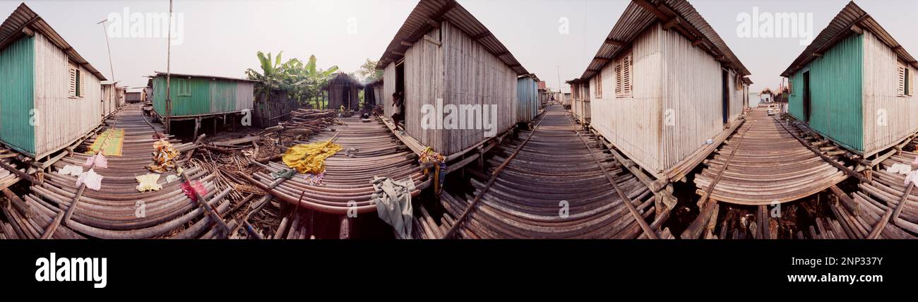 Houses in Nzulezo Stilt Village, Ghana Stock Photo - Alamy