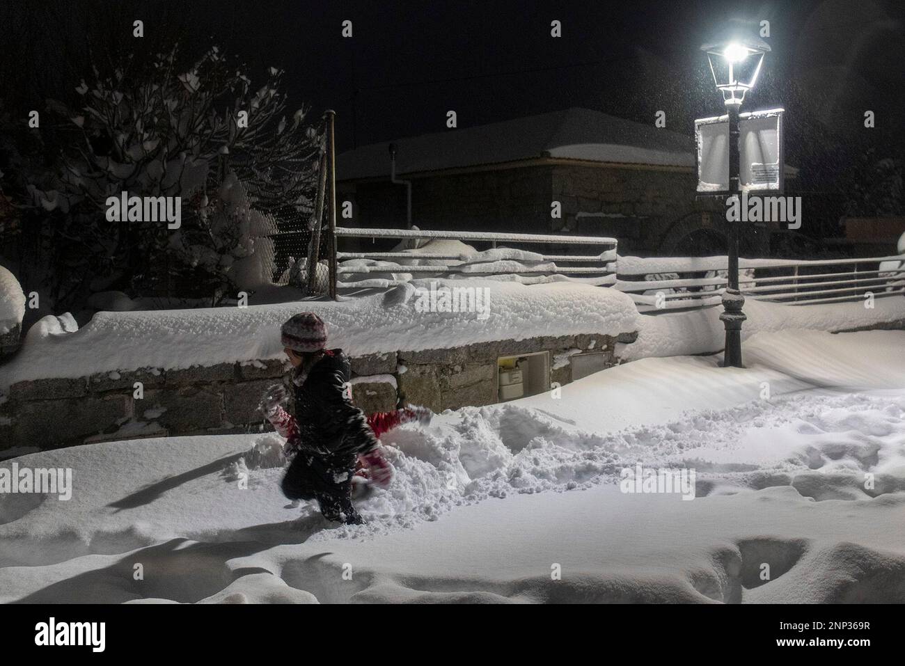 The municipality of Cerceda remains covered with snow after the passage ...