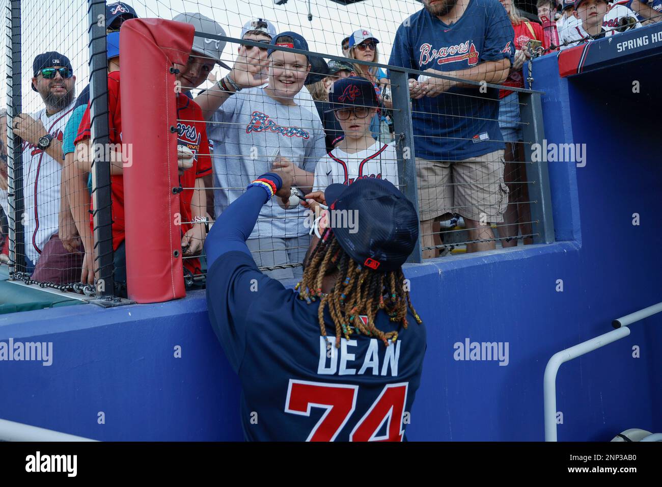 Red sox fans signs hi-res stock photography and images - Alamy