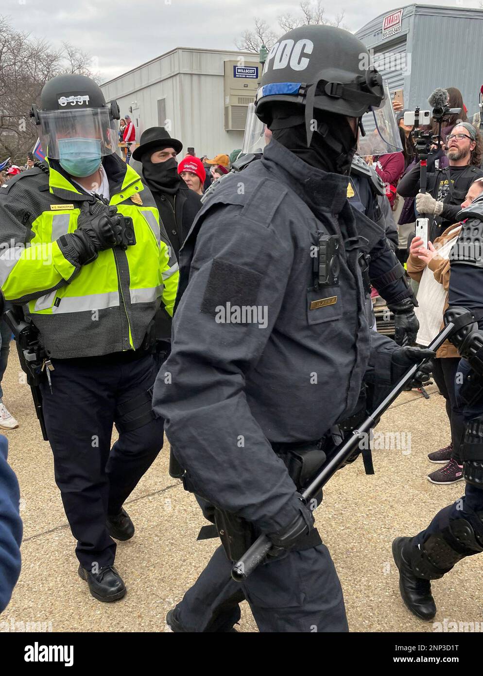 Photo by: zz/STRF/STAR MAX/IPx 2021 1/8/21 Capitol Police Officer ...