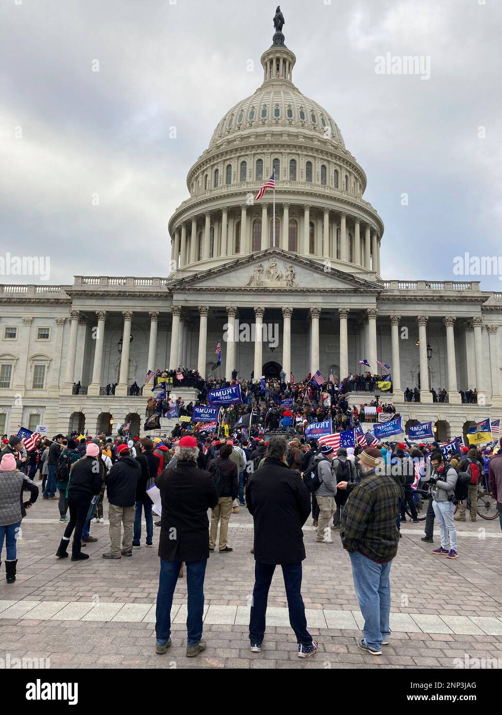 Photo by: zz/STRF/STAR MAX/IPx 2021 1/6/21 The United States Capitol ...