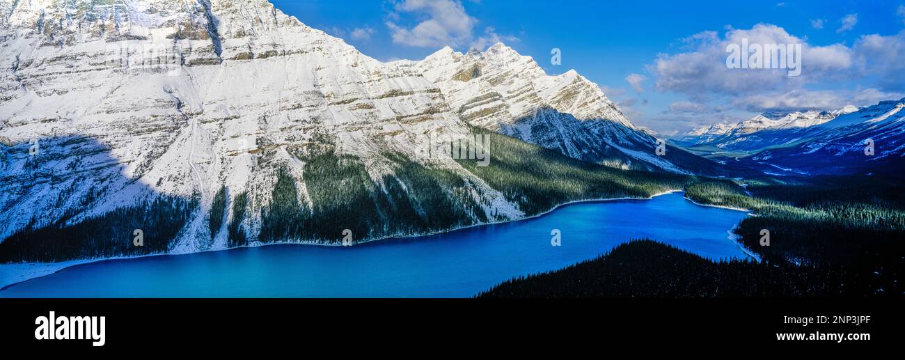 Mountain and river landscape, Peyto Lake, Caldron Peak, Banff National ...