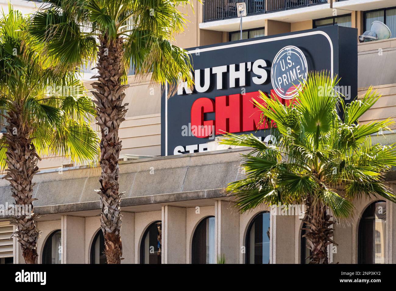 Ruth's Chris Steak House on the riverfront in downtown Jacksonville ...