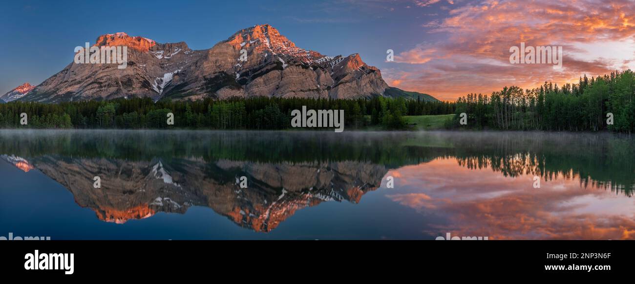 Mount Kidd, Wedge Pond, Alberta, Canada Stock Photo - Alamy
