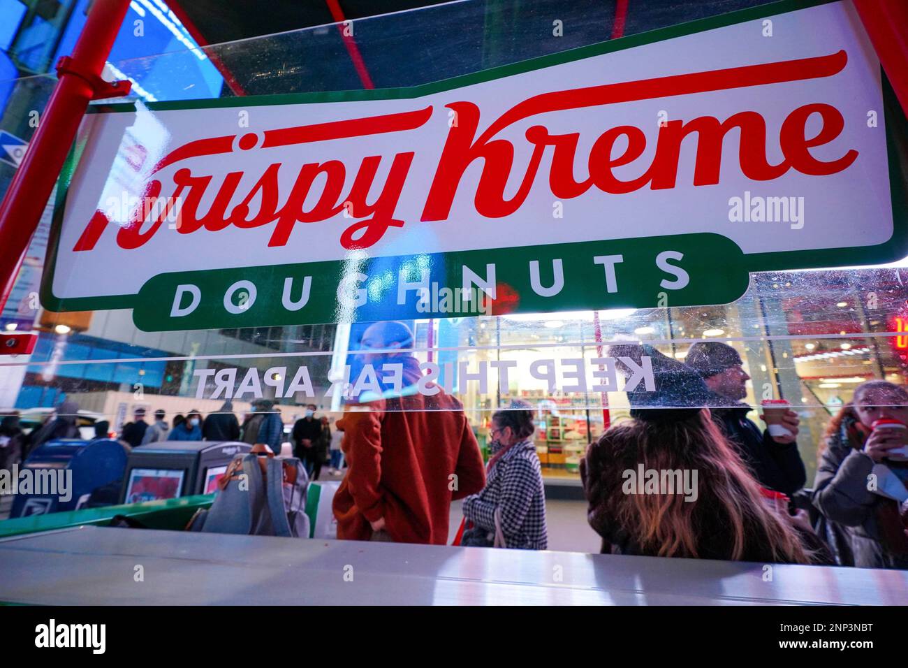 Photo by: John Nacion/STAR MAX/IPx 2021 1/5/21 A view of people at an ...