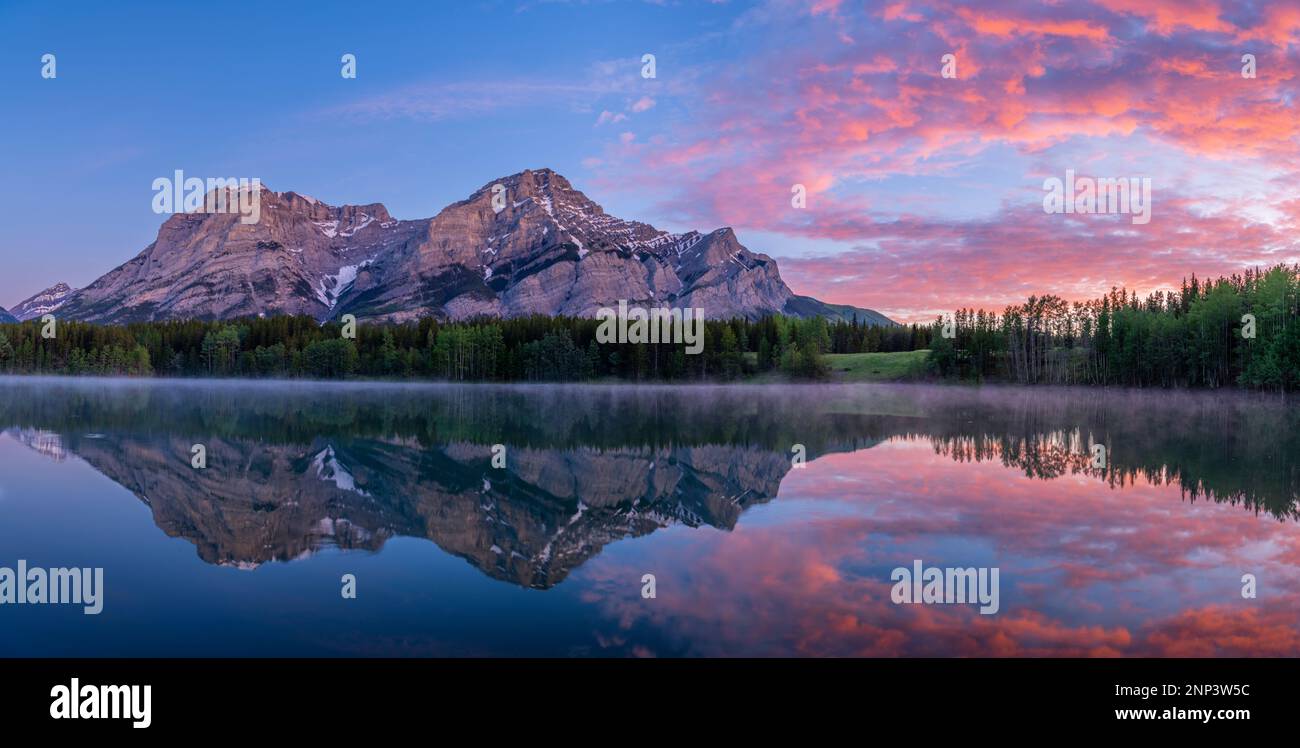 Mount Kidd, Wedge Pond, Alberta, Canada Stock Photo - Alamy