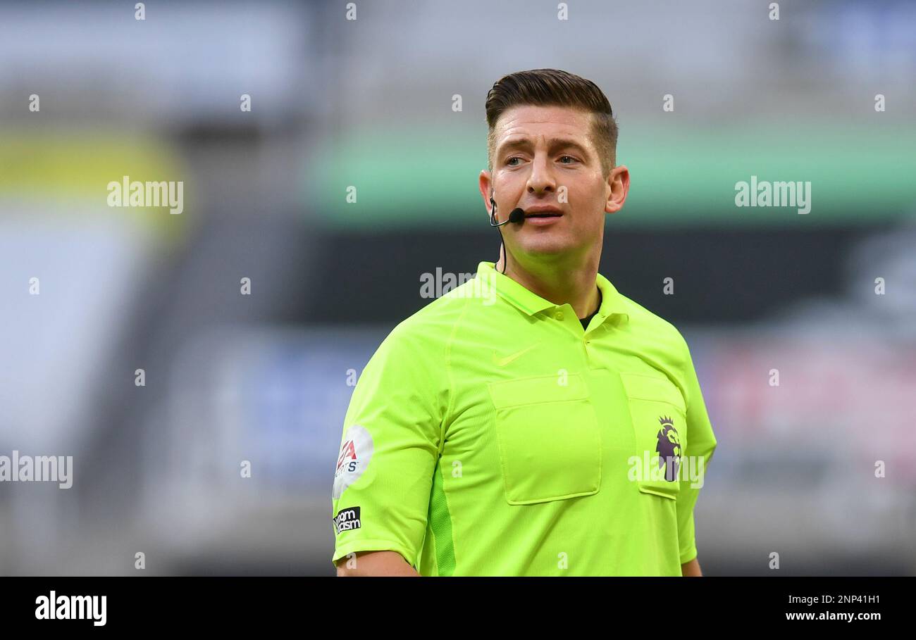 Referee Robert Jones looks out during the English Premier League soccer ...
