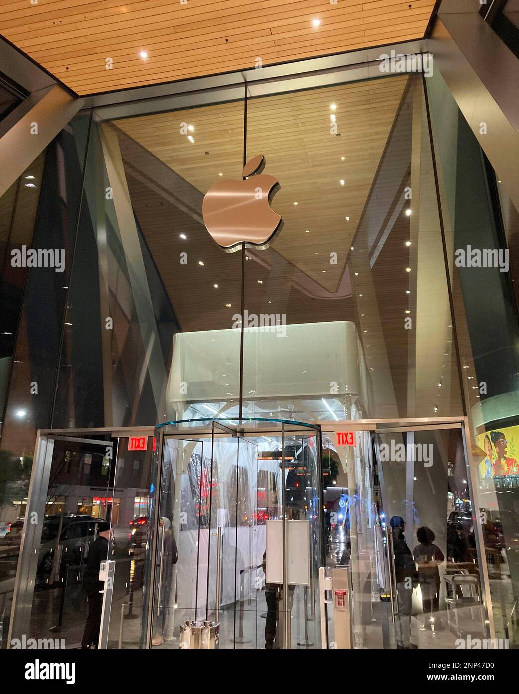 Photo by: STRF/STAR MAX/IPx 2021 1/1/21 An Apple Logo is seen at the ...