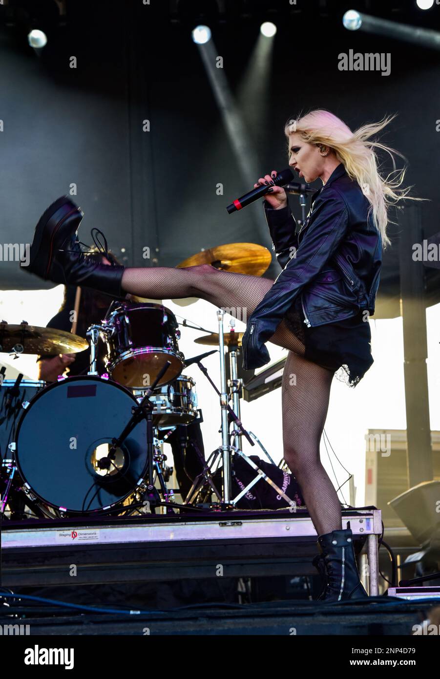 Momson hi-res stock photography and images - Alamy