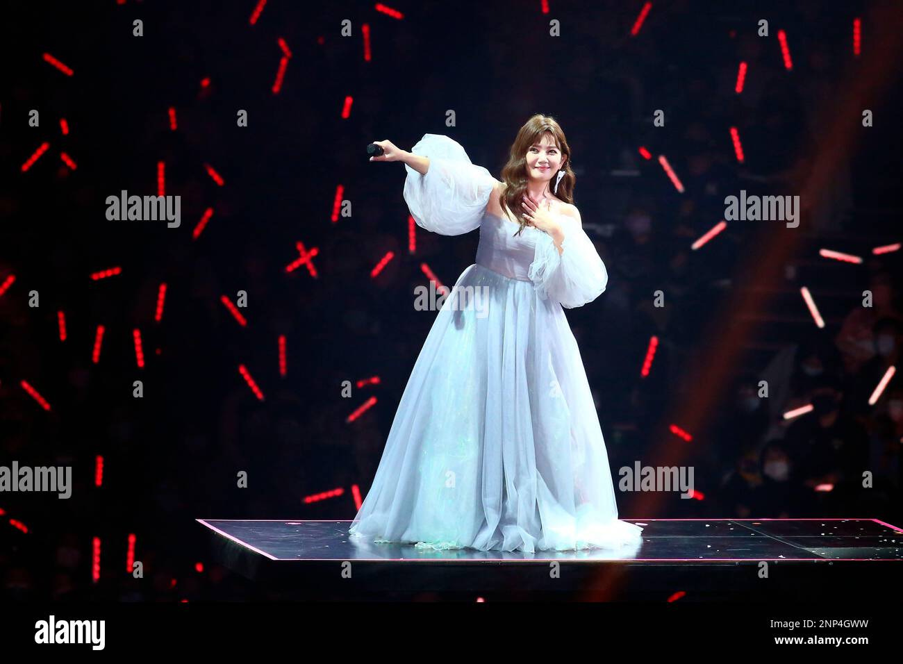 Fish Leong wailed on stage at her 20th anniversary concert ''when we ...
