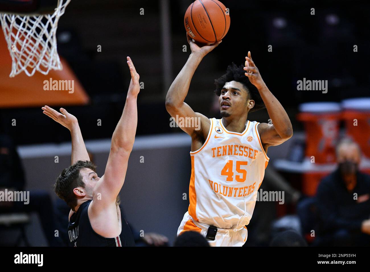 Tennessee's Keon Johnson (45) shoots over St. Joseph's Ryan Daly (1 ...