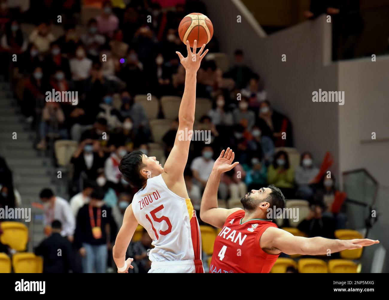 Hong Kong, China. 26th Feb, 2023. Zhou Qi (L) of China competes during ...