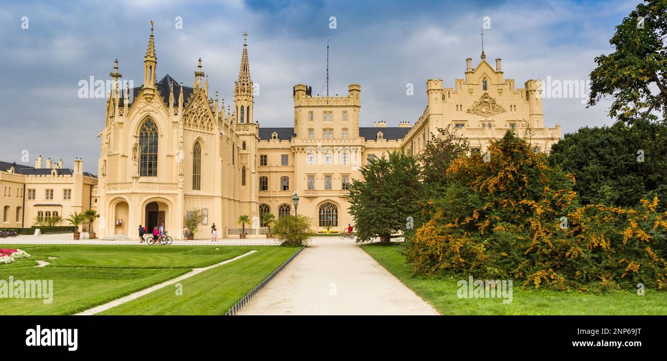 Zamek lednice hi-res stock photography and images - Alamy