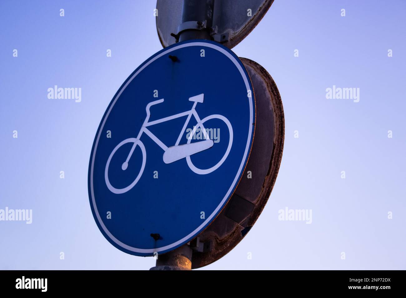 bike road sign Stock Photo - Alamy