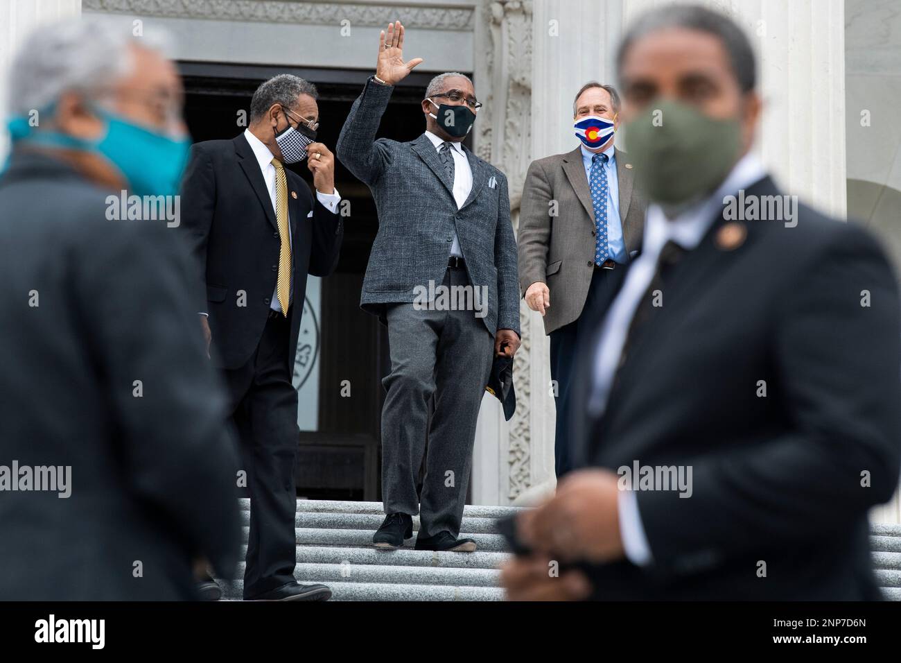 UNITED STATES - DECEMBER 4: Rep. Gregory Meeks, D-N.Y., center ...