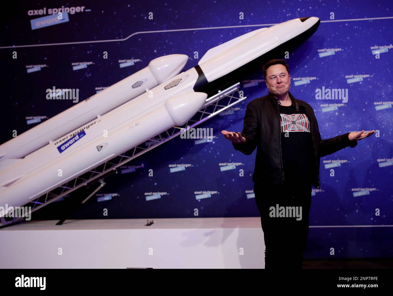 SpaceX owner and Tesla CEO Elon Musk arrives on the red carpet for the ...
